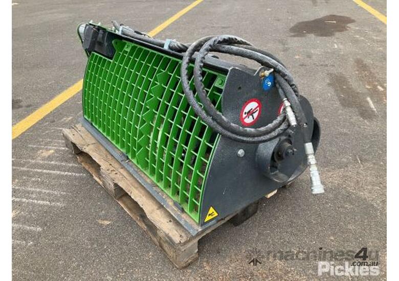 Used U Emme Central Unloading Cement Mixer - Model Condor 200 - YOM 2015 Serial No 4571 Skid ...