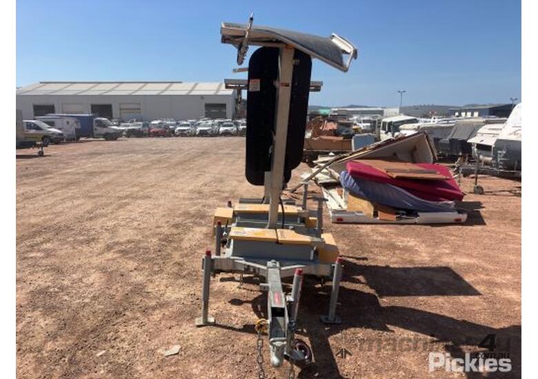 Used 2021 Data Signs 2021 Data Signs Single Axle Traffic Light Trailer ...