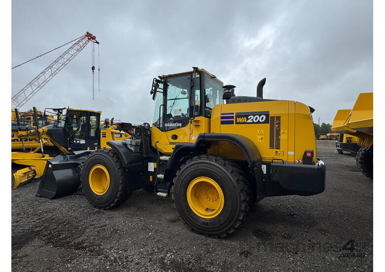 Used 2019 komatsu Komatsu WA200-8 Loader Tool Carrier Loader Wheel ...