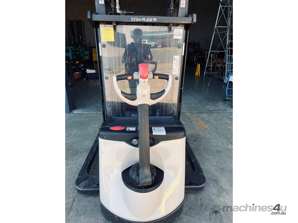 Used 2014 Crown Late Model Low Hour in A1 Condition Walkie Stackers in ...