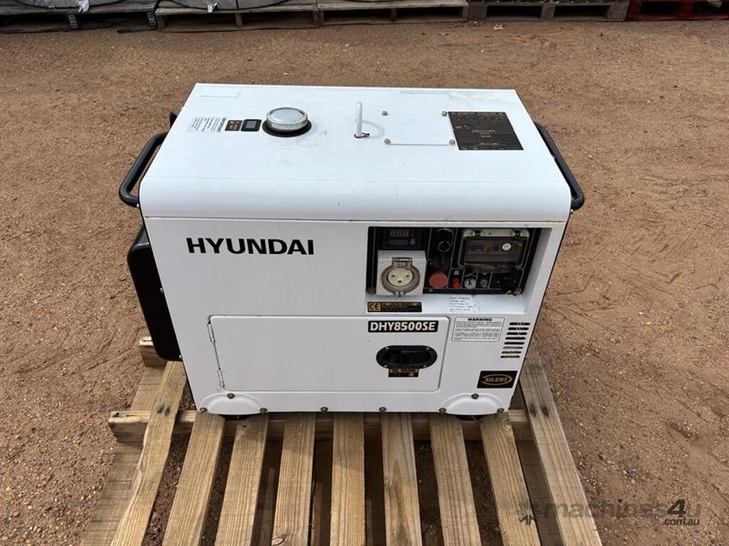 Buy Used hyundai HYUNDAI DHY8500SE GENERATOR 8KVA Generator in ...