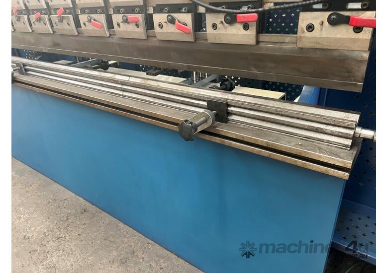 Used machtech MACHTECH WPB 80-2500D Press brake 80t x 2500mm with Delem ...
