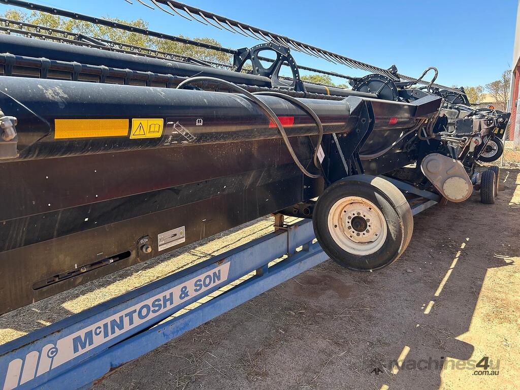 Used 2016 macdon D65 45 Draper Front Harvesting (1134676)