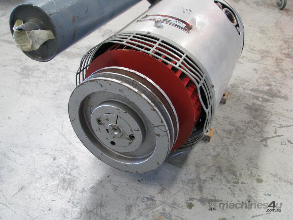 Used Lacy-hulbert RB4-40 Rotary Vane Vacuum Pump (125576)