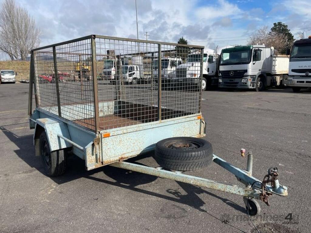 Buy Used 2002 Resort 7X4 Trailers in , - Listed on Machines4u