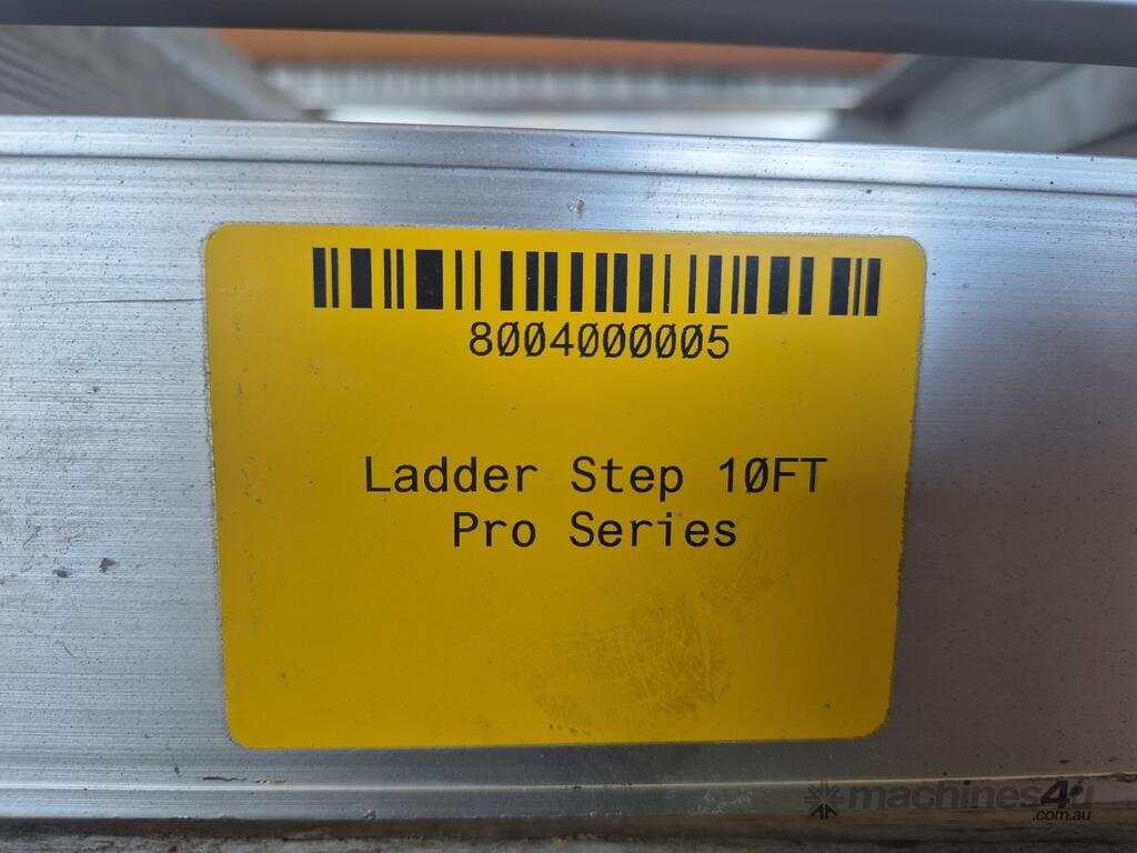 Used Ladder Step 10FT Pro Series in , - Listed on Machines4u