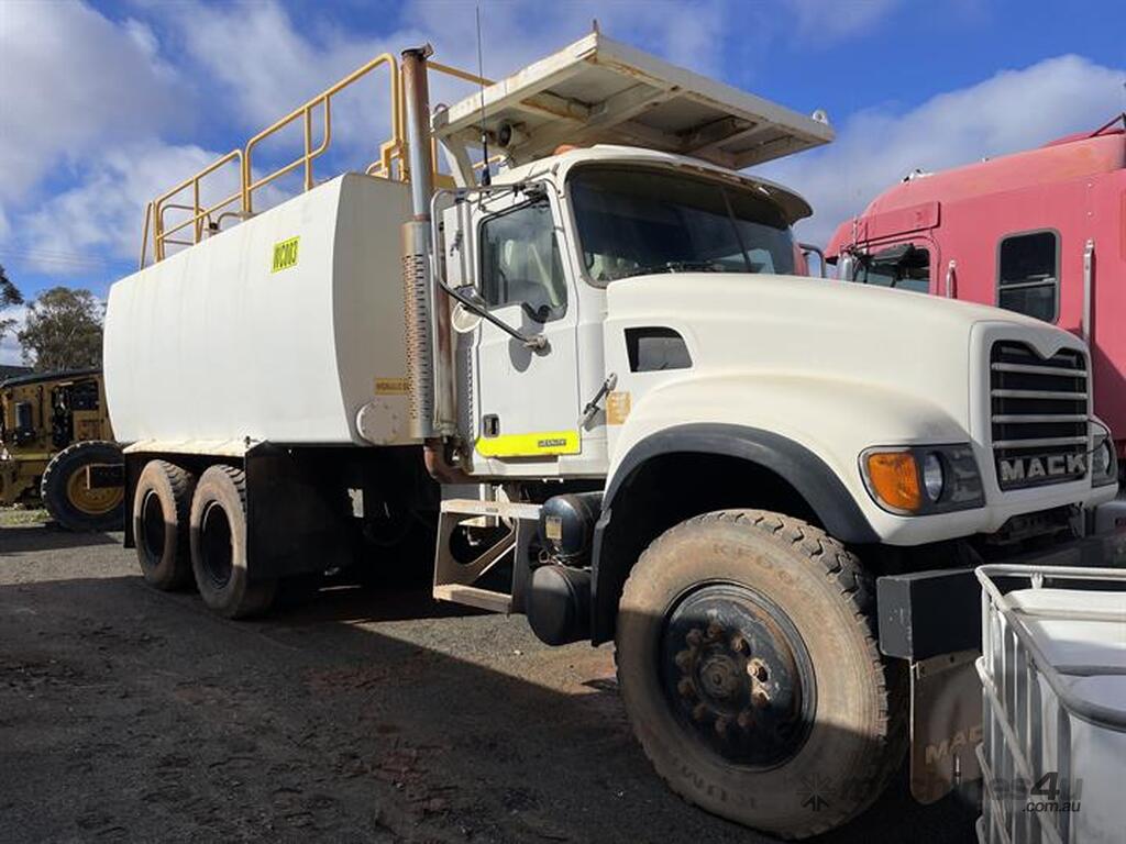 Buy Used Mack Mack Trucks in , - Listed on Machines4u