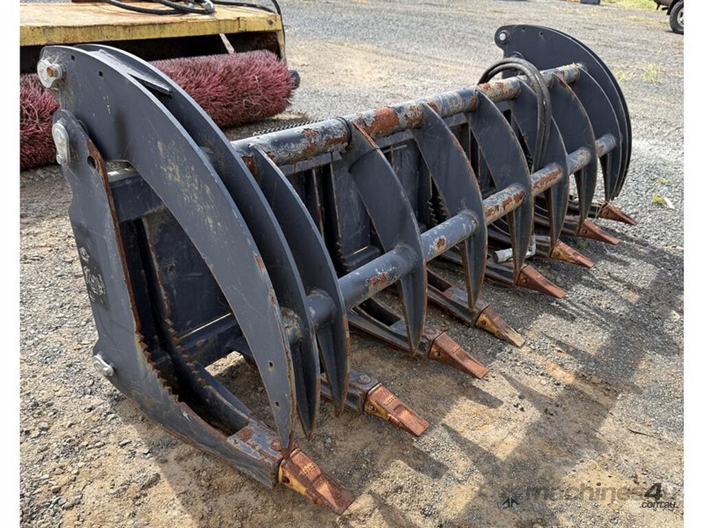Used grab attachment GRAB ATTACHMENT Excavator Grab (1107377) - Listed ...