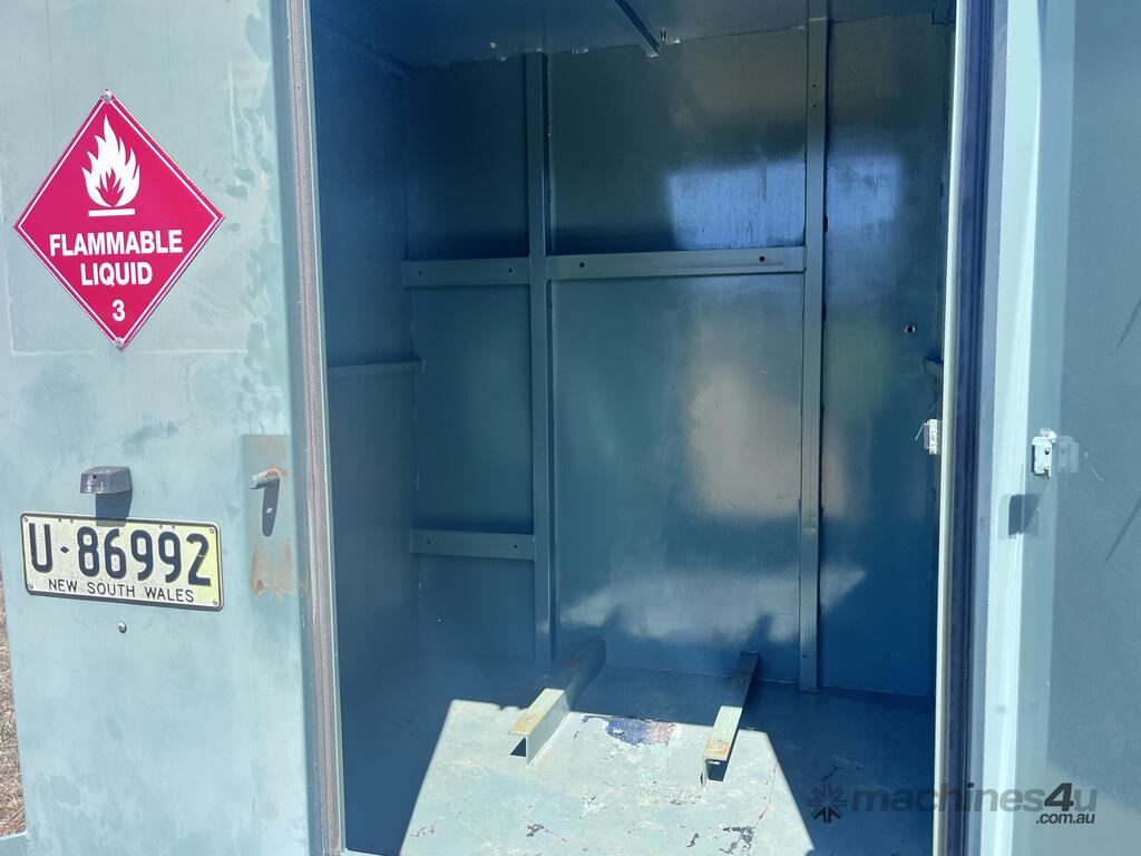 Buy Used 2004 Crowe Engineering 2004 Crowe Engineering Enclosed Box ...