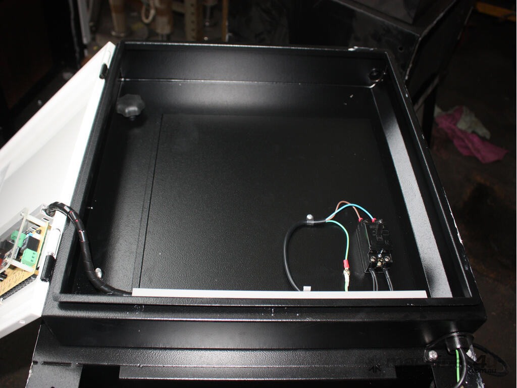 Used AOM EAC-400 UV Commercial Kitchen Cleaning in OTTOWAY, SA