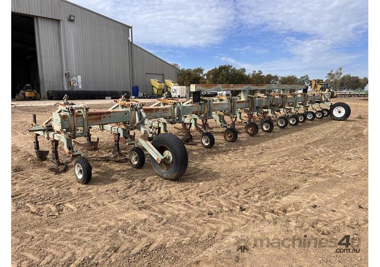 Used 1997 excel 1997 Excel 12m Cultivator Tillage and Seeding Equipment ...