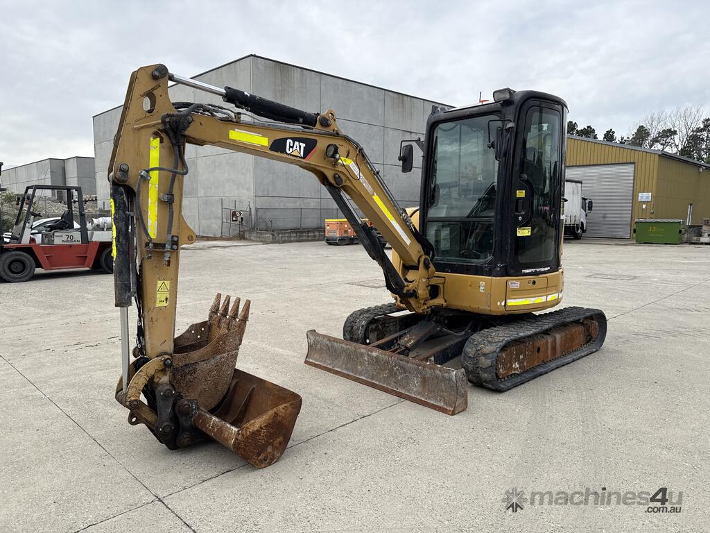 Used CAT 2013 CAT 303 5E CR Tracked Excavator W Blade Ex Coates Hire ...