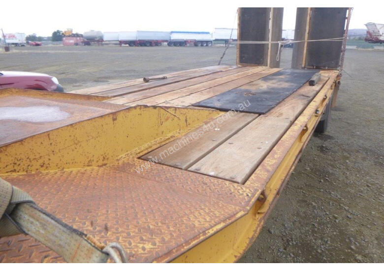 Buy Used 1985 freighter Freighter Semi Drop Deck Trailer Drop Deck ...