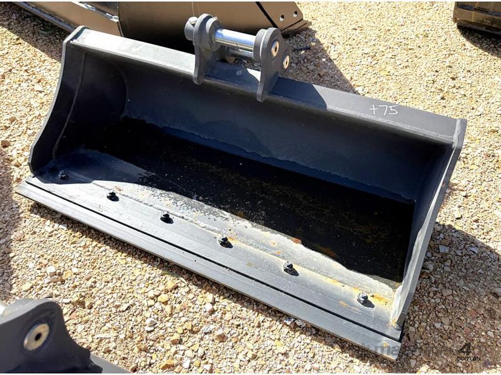 Used MUD BUCKET MUD BUCKET 900MM Attachments Implements (1149579 ...