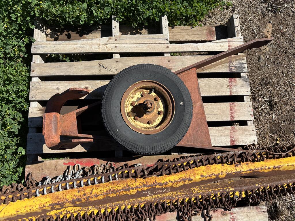 Used Slasher Skirts and Wheel Farm Machinery (1159779)