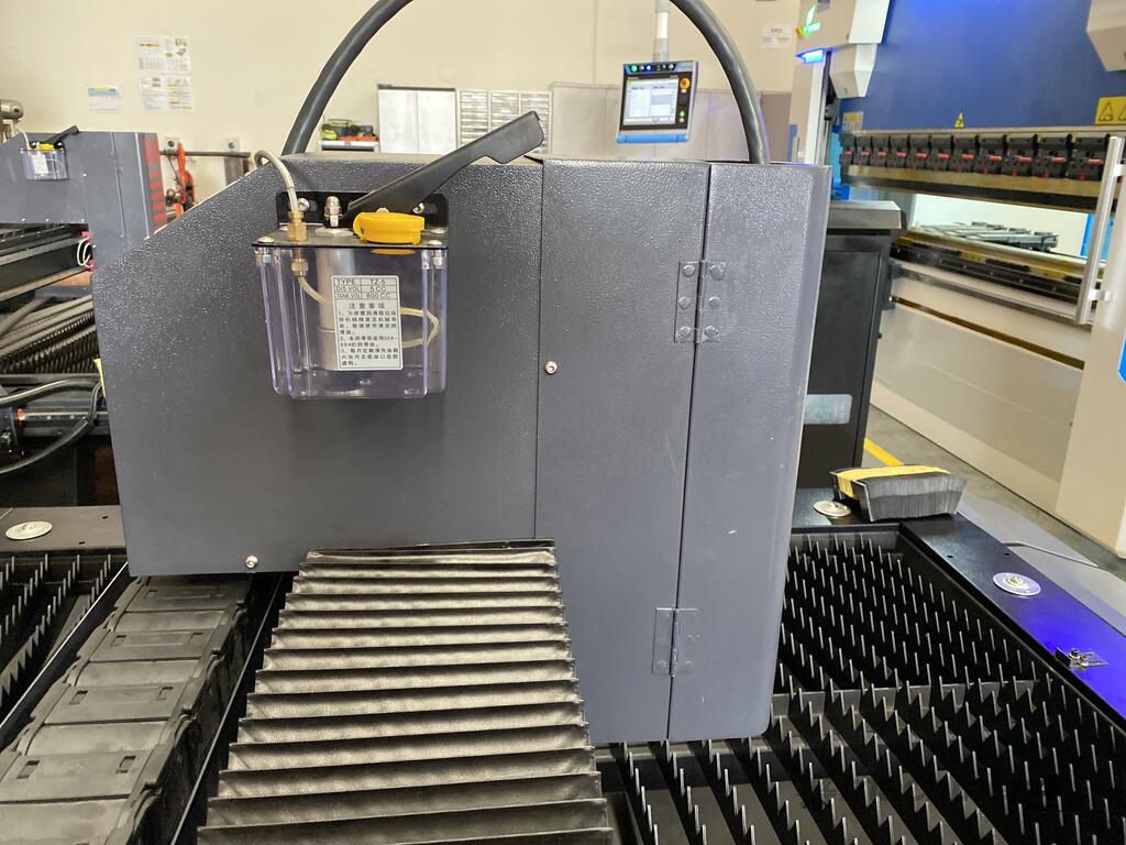 New linia LINIA PRECISION CNC 85A PLASMA OXY HEAD CUTTING MACHINE CNC ...