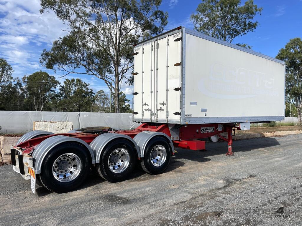 Buy Used GTB 2015 GTB Refrigerated A-Trailer Rollback Refrigerated ...