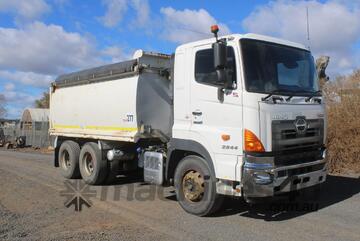 Used Tipper Trucks for Sale - Machines4u