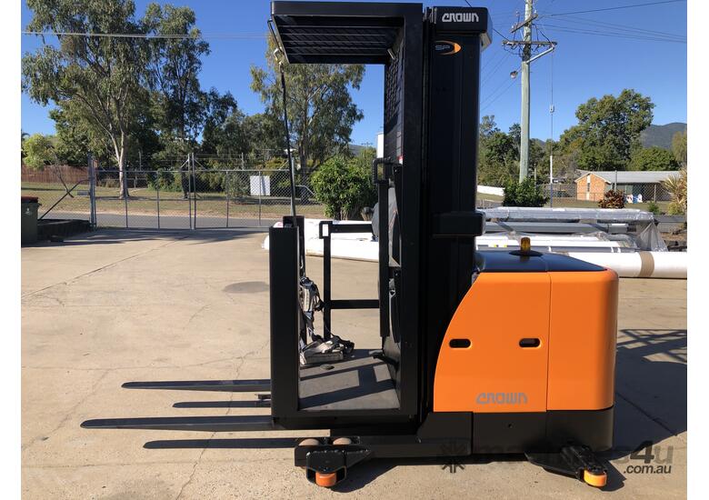 Used 2012 Crown SP3400 Stock Pickers in , - Listed on Machines4u