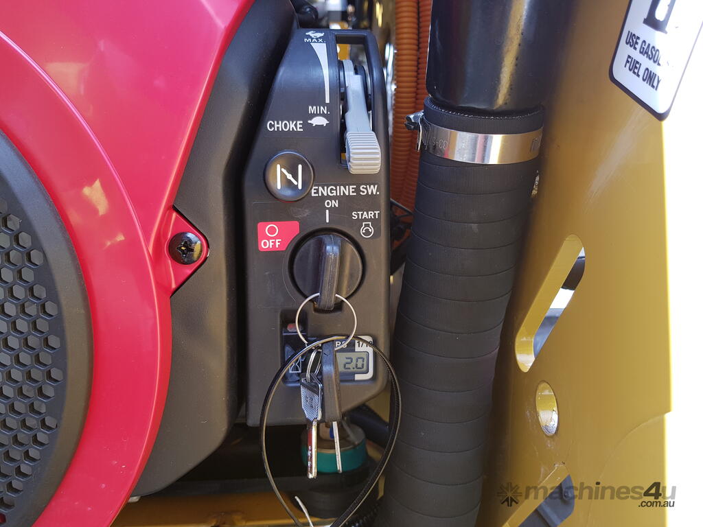 New active machinery AM230PW Tracked Mini Loaders (932708)