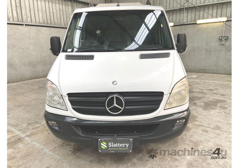 Buy Used 2012 mercedes benz 2012 Mercedes-Benz Sprinter 319CDI Van T ...