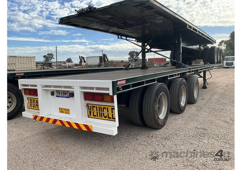 Buy Used 2020 barker 2020 Barker Heavy Duty Hay Spec Triaxle B Trailer ...