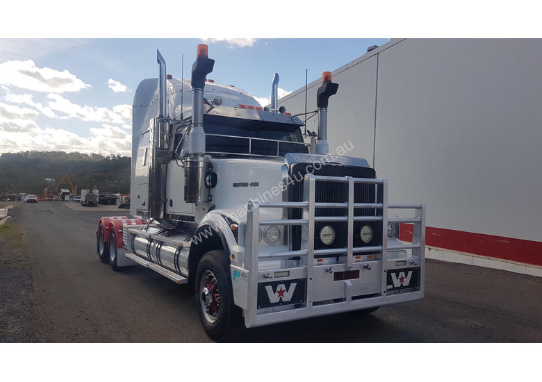 Buy Used 2008 western star 4964FX Trucks in , - Listed on Machines4u