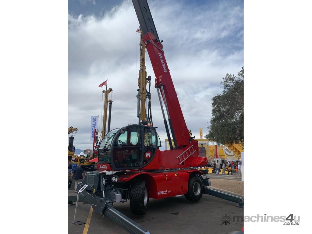 New 2020 MAGNI MAGNI RTH8 25 Rotational Telehandler Telehandler in ...