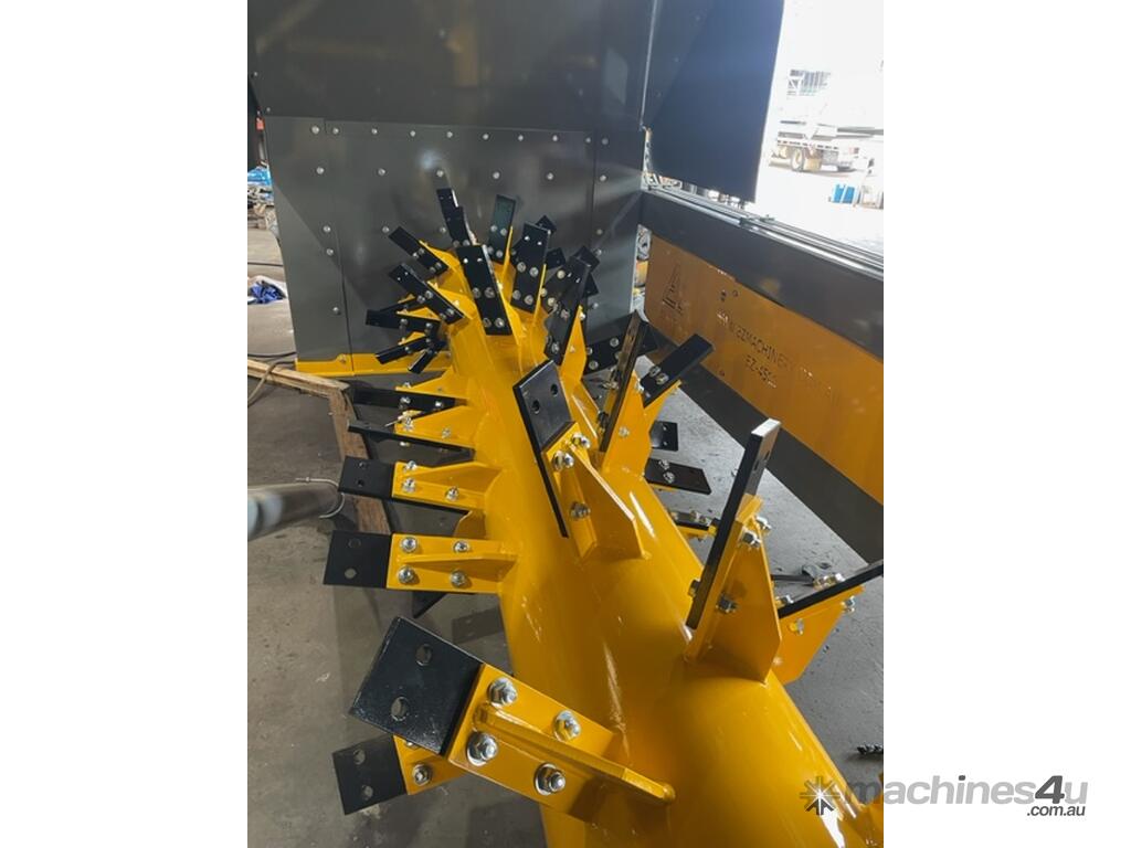 New 2023 EZ Machinery EZ-5500 Windrow Turners (870880)