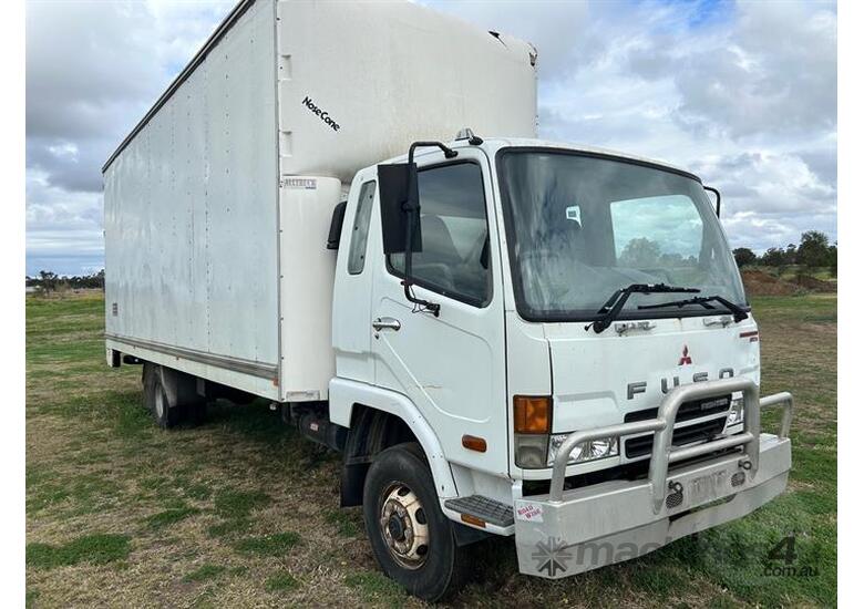 Buy Used Fuso FIGHTER FK6 0 Trucks in , - Listed on Machines4u