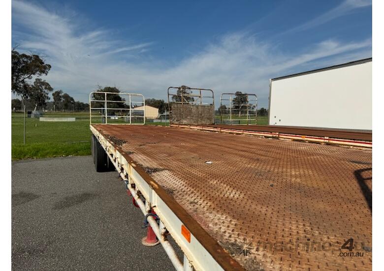 Buy Used 1989 freighter Trailer Flat Top Freighter 41ft Tri 1989 3 way twist locks SN1660 Flat ...