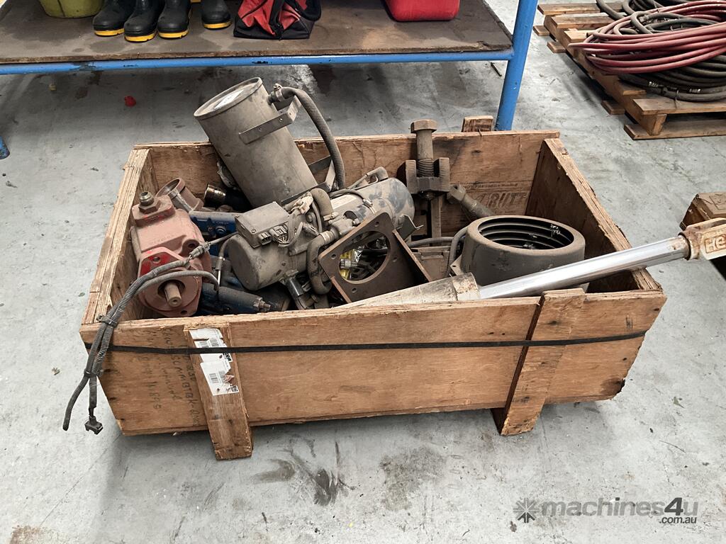 Used Crate of Crane Parts (1076681) - Listed on Machines4u