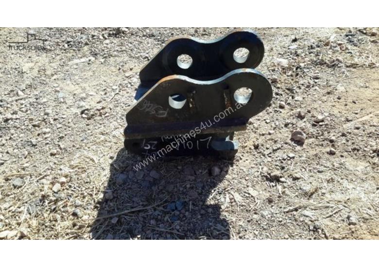 New Universal Custom Suits Yanmar V1017 Quick Hitch Attachments ...