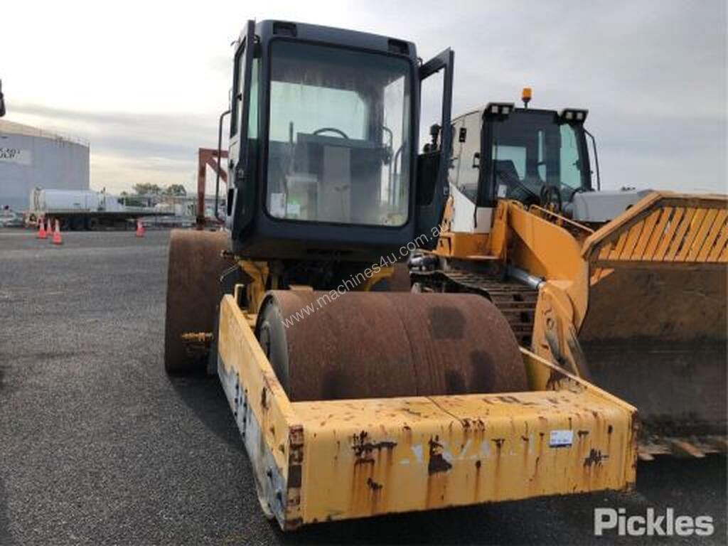 Buy Used multipac 2012 Multipac SSR180 Box Trailer in , - Listed on ...