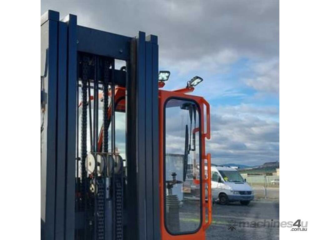 Hire hubtex DQ 40-g Side Loader Forklift in ST MARYS, NSW