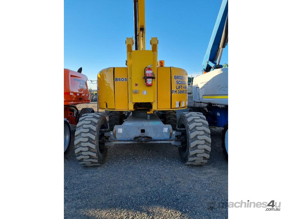 Used 2011 haulotte HA20PX Articulated Boom Lifts (1033682)