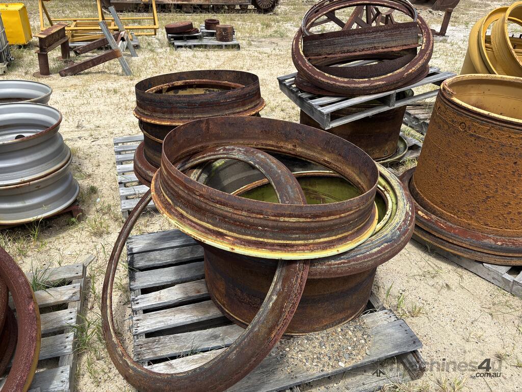 Used Qty 2 Pallets of Lock Rings - Earthmoving Wheels (1082182)