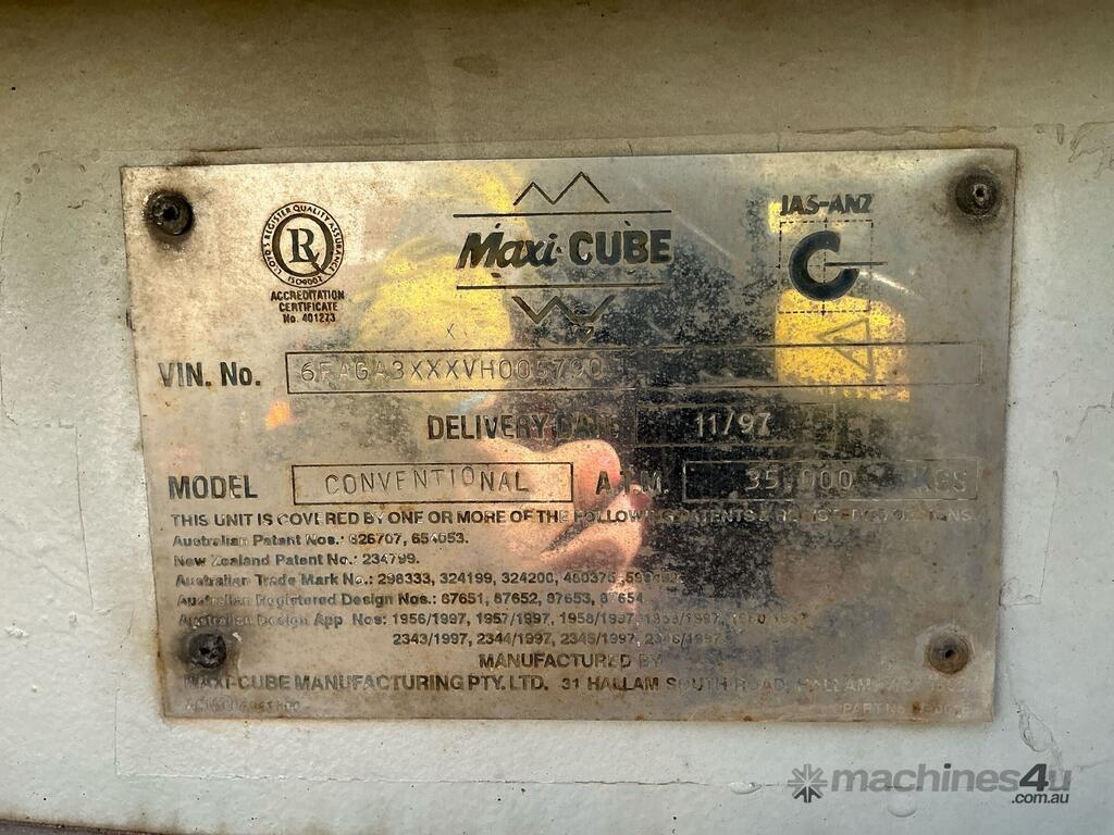 Buy Used 1997 maxi-cube 1997 Maxicube Tri Axle Skel Trailer Trailers ...