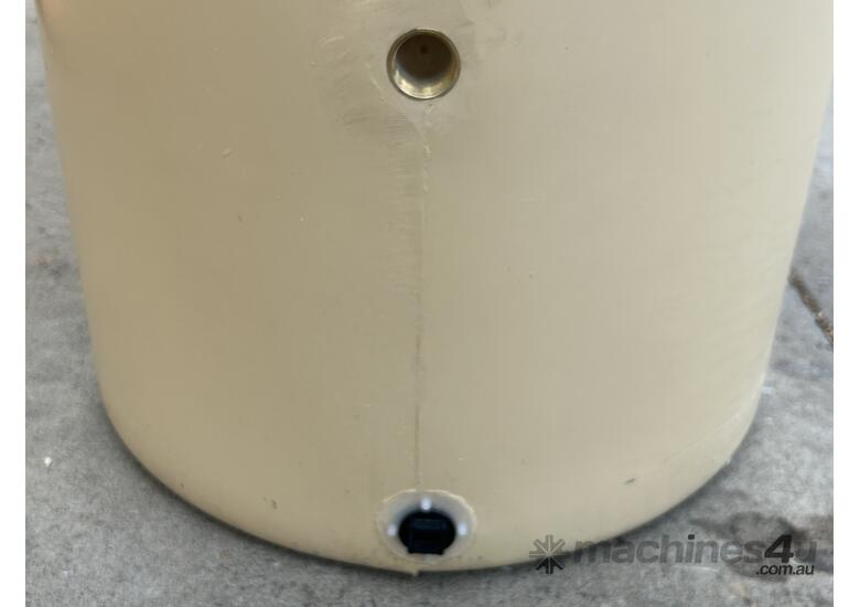 Used 4000L Water Tank - Beige Water Tanks (1111482) - Listed on Machines4u