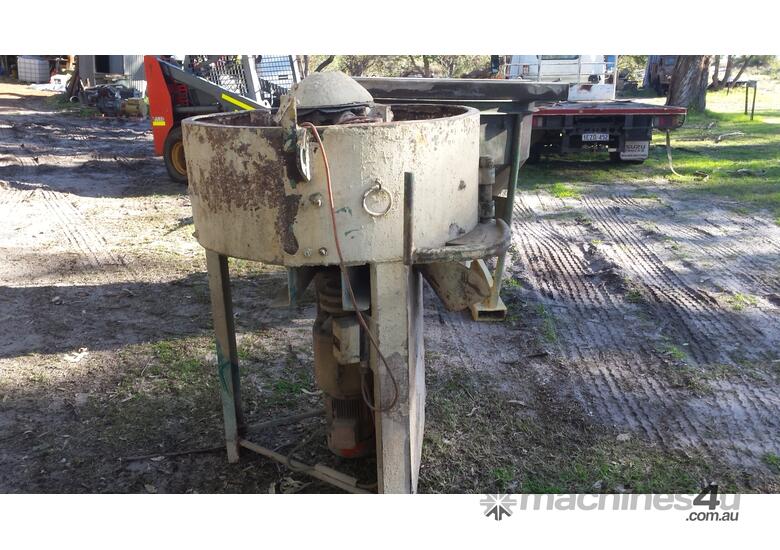 Used Unknown CONCRETE PAN MIXER Concrete Mixers in MALAGA, WA