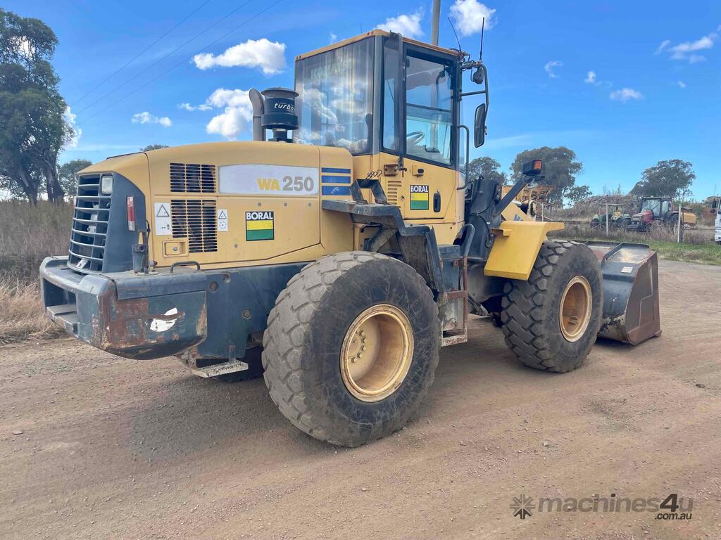 Used 2003 komatsu WA250-5 Wheel Loader in CHARLTON, QLD