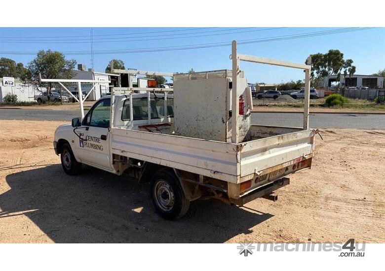 Buy Used Toyota HILUX RZN Utes in , - Listed on Machines4u
