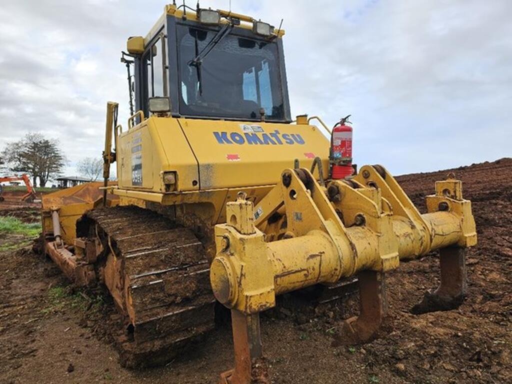 Used 2011 komatsu D65EX-16 Dozer in TRARALGON, VIC