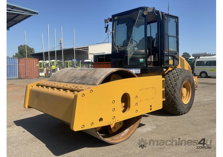 Used 2009 Caterpillar 2009 Caterpillar CS74 Single Drum Roller ...
