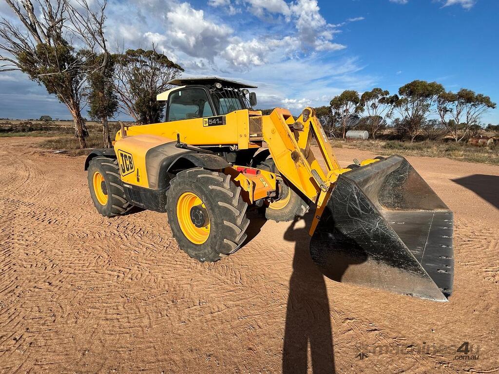 Used 2009 jcb 541-70 Super Telehandler Telehandler in WONGAN HILLS, WA