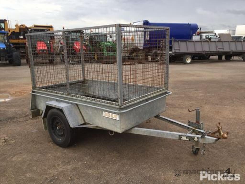 Buy Used Dean Trailers 12 Box Trailer in , - Listed on Machines4u