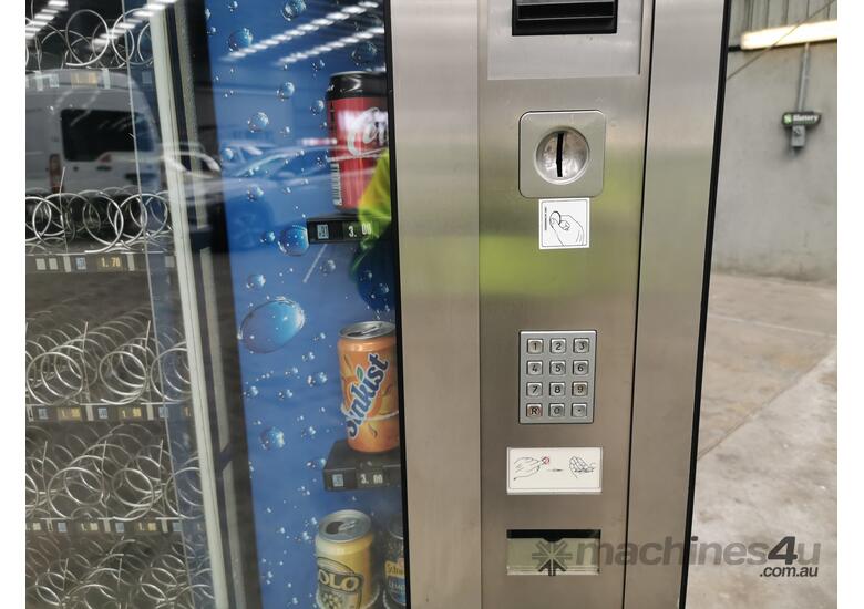 Used Notes Coins operated vending machine in , - Listed on Machines4u