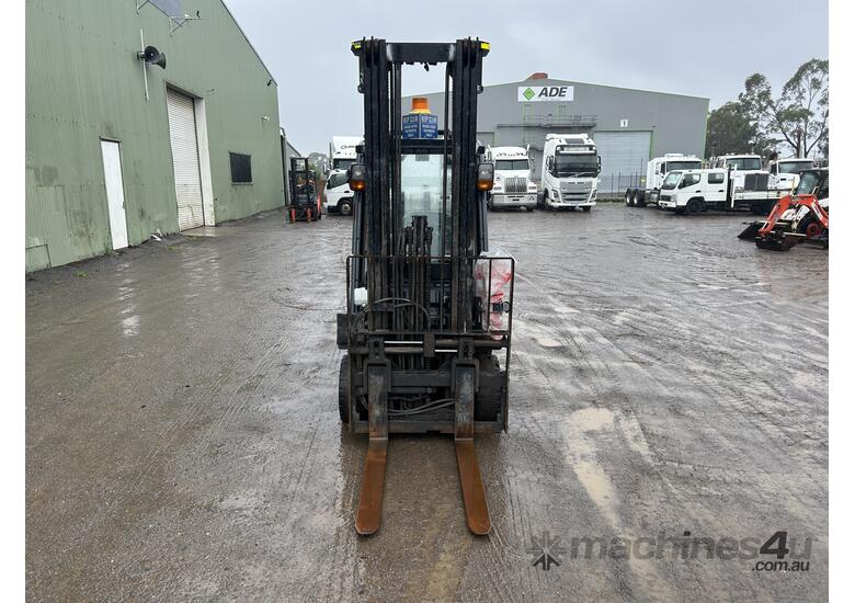 Used 2011 Toyota 2011 Toyota 32-8FGK25 LPG Forklift Ex-Mine ...