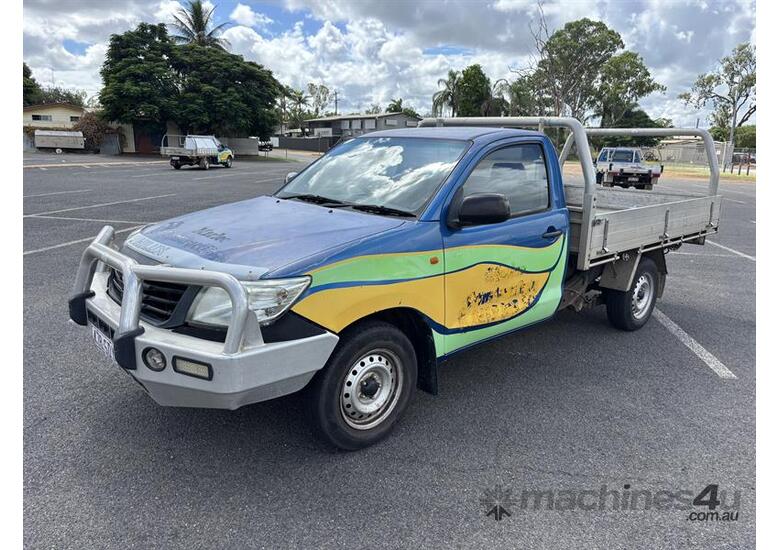 Buy Used 2011 Toyota 2012 TOYOTA HILUX WORKMATE UTE Utes (1083884 ...