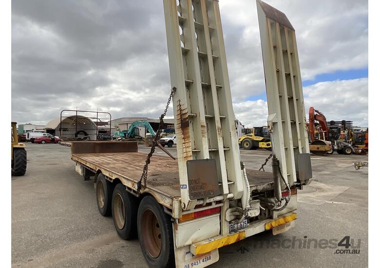 Buy Used 2007 freightmaster 2007 Freightmaster ST3 Step Deck Trailer ...